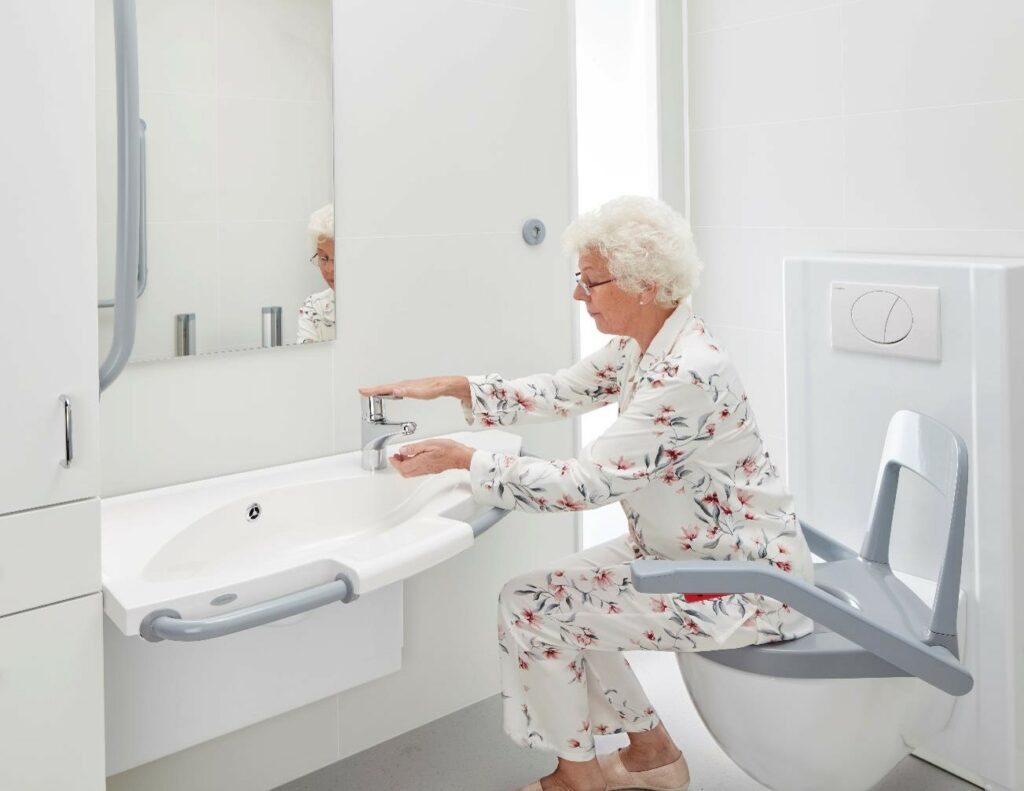 Innovativ baderomsløsning avlaster helse- og omsorgspersonell - Innovative anskaffelser